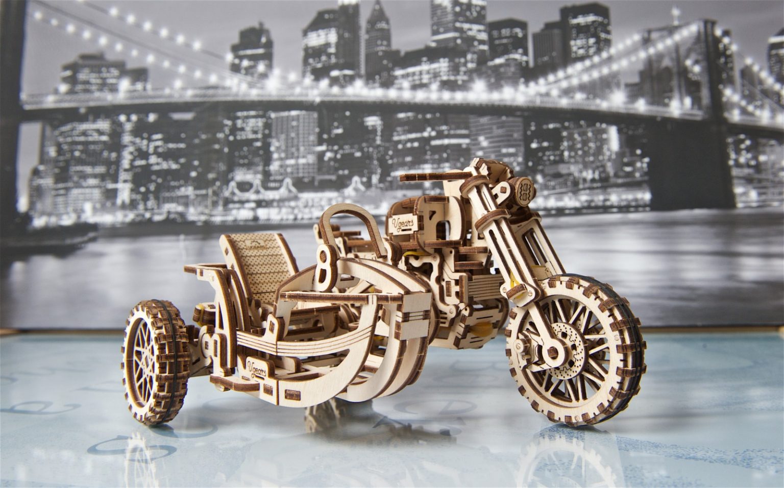 Motocicleta Scrambler UGR-10 - Puzzle-uri 3D Mecanice - Ugears